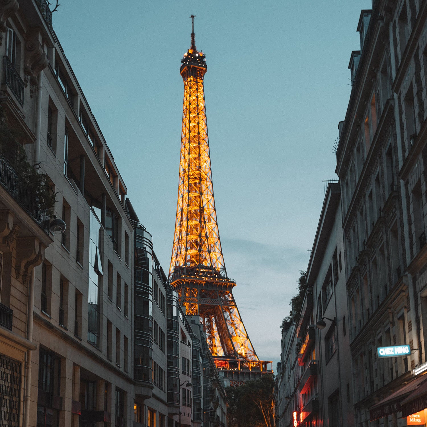 French Glasses: Elegance and Luxurious Style | Designer Eyes